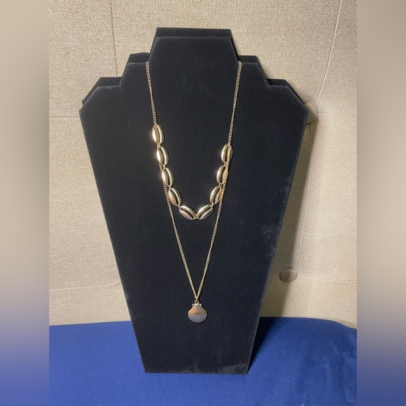 Jewelry | 2 Tiered Gold Necklace Fashion Jewelry With Gold Shells Brand ...